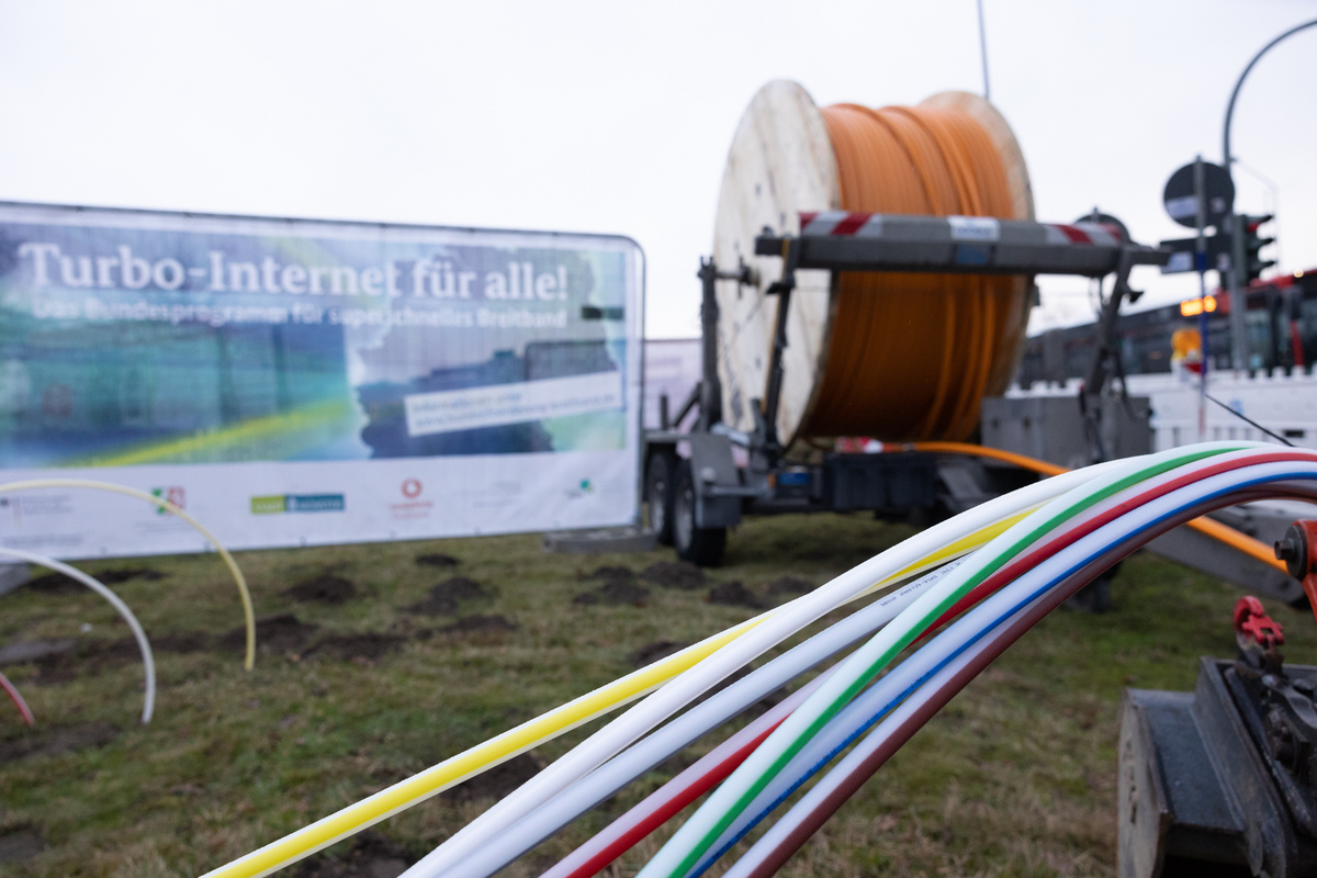 Glasfaserausbau: Abschluss in den Außenbezirken bis Ende 2024 | citeq - Stadt Münster